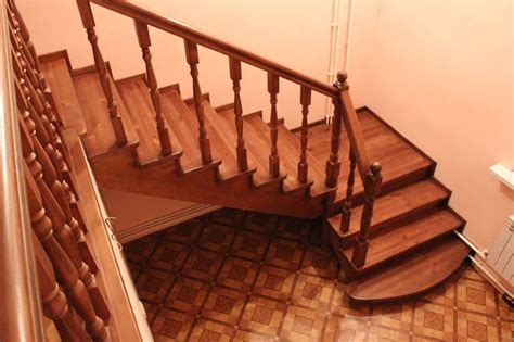 Деревянные лестницы на второй этаж в частных домах и коттеджах ...