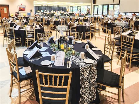 Fall Auction Marks 35th Year St Louis Center