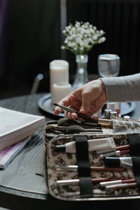 Makeup For Beginners Makeup Kit Essentials Hubpages