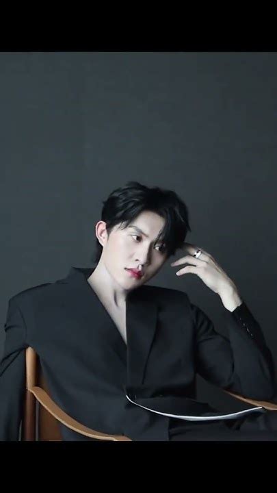 Cr微博 張集駿個人工作室 張集駿 超話 今天的張集駿jun 有幾分帥氣🆒 日常駿集地 演員張集駿 張集駿個人工作室 一呼而集 Youtube