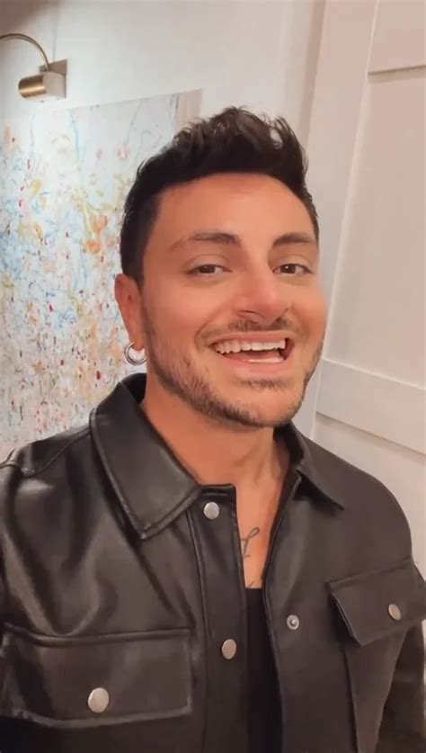 Virginio Simonelli Cantante On Vimeo