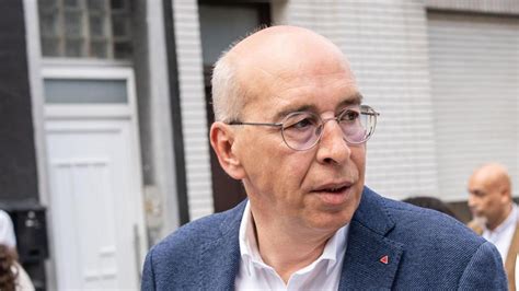 Michel De Herde Inculpé Pour Viol Et Images Pédopornographiques Réagit