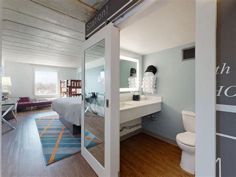 College Station Hotel Near Kyle Field Aggieland Boutique Hotel