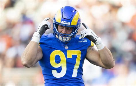 Bills Sign Dt Michael Hoecht To Three Year 24 Million Contract Times News Global