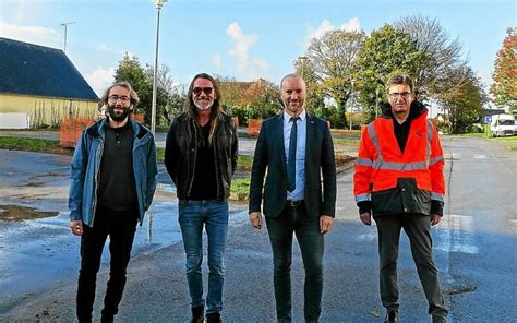 À Briec Linstallation Des Ombrières Photovoltaïques A Débuté Sur Le