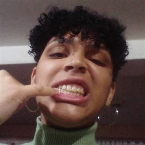 Verónica Alvarado Allmylovevero • Threads Say More