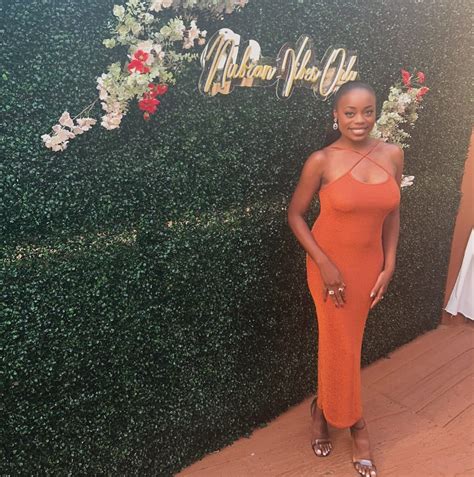 Tisia Muzinga Tisiafmuzinga • Instagram Photos And Videos