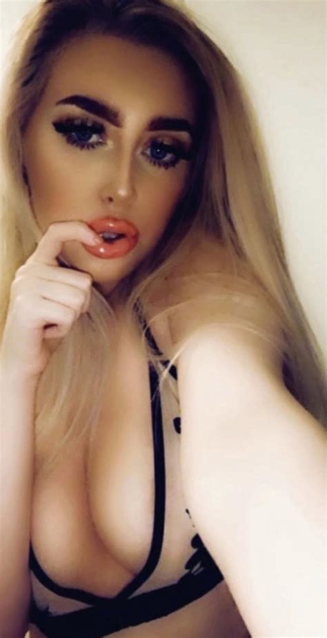 Blowjob Worthy Lips Scrolller