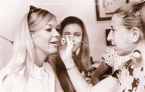 Concise History Of 1960s Makeup Tutorials Glamour Daze