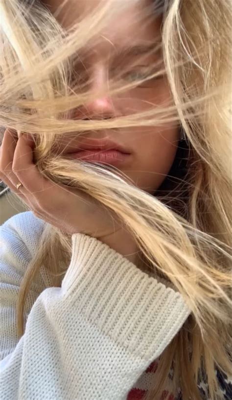 Astrid Hofferson Girl Blonde Vanilla