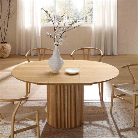 Maru Round 4 6 Seater Extending Oak Pedestal Dining Table Oak Daals