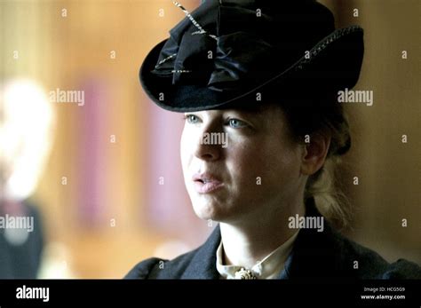 Miss Potter Renee Zellweger As Beatrix Potter 2006 ©weinstein