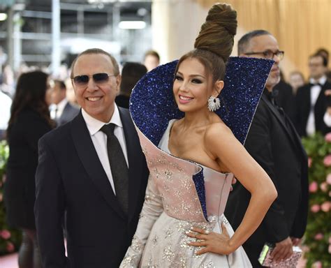 Thalía Lanza Serie Online Con Farina Y Sofía Reyes Ap News