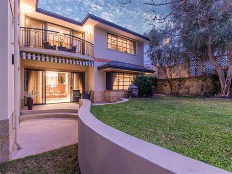 19 Pine Valley Pass Connolly Wa 6027 Domain