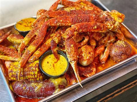 Red Lobster Takes On San Antonio Eateries With New Seafood Boil