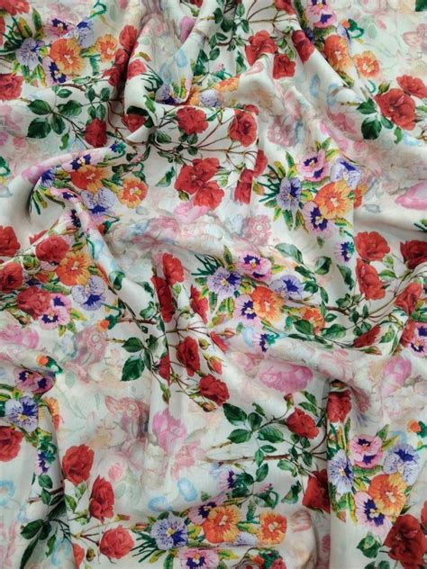 Muslin Floral Fabric At ₹ 108meter Digital Printed Fabrics In Surat