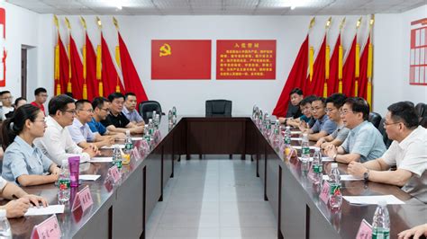 我校在石首一中举行 优秀生源基地”授牌仪式 地大新闻网