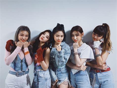 Itzy Snacked On Lemons And Officially Fulfilled Their Music Show