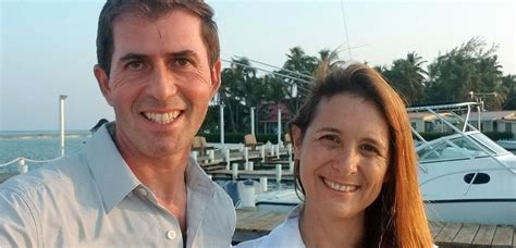 פרק אחד עשר האורחים באים אי שפיות ספרה של טלי גורן