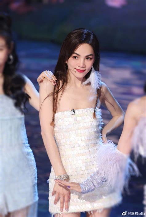 Ella đội Trưởng Nóng Bỏng Của Team Chi Pu Tại Show ‘Đạp Gió