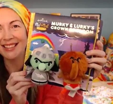 Itty Bittys Corner New Storybook And Clippys