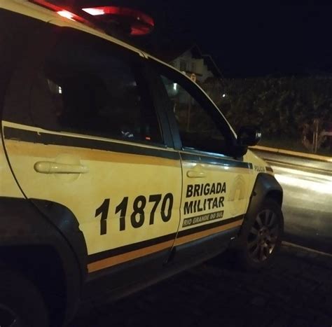 Suspeito De Envolvimento Na Morte De Homem Assassinado Em Frente à
