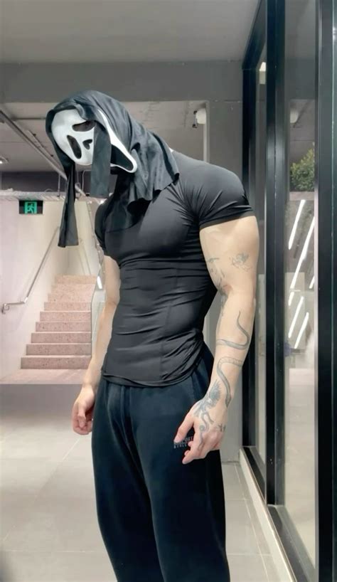 Pin Di Zen ୭ৎ Su Zen Core Nel 2024 Uomini Muscoli Acconciature