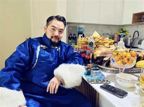 Цэцэн Гүн 🇲🇳МОНГОЛ ХОНИНЫ НЭХИЙ ДОТОРТОЙ ДЭЭЛ ХУРГАН Facebook