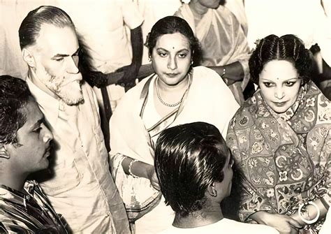 Ashim Kumar Svetoslav Roerich Manobina Roy Devika Rani And Salil