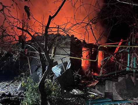 РФ масштабно атакувала дронами Київщину та Одещину — загинула людина є постраждалі Читайте на