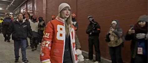 Taylor Swifts Custom Kelce Jacket Made By Kyle Juszczyks Wife