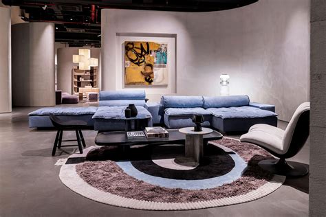 Himani F Rug Rugs From Baxter Architonic