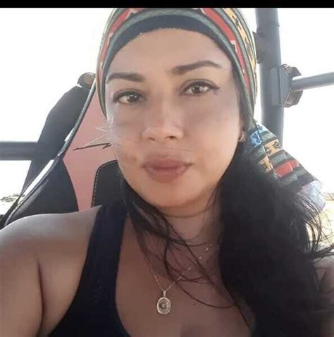 Elenacolins On Live Sex Cam And Webcam Chat Rabbitscams