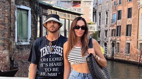 Vlaho Arbulić I Tatjana Dragović Uživaju Na Odmoru Story