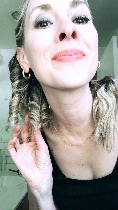 How I Get My Tighter Curls Aka My Attempt To Look Like Meg Ryan Bev Cooks