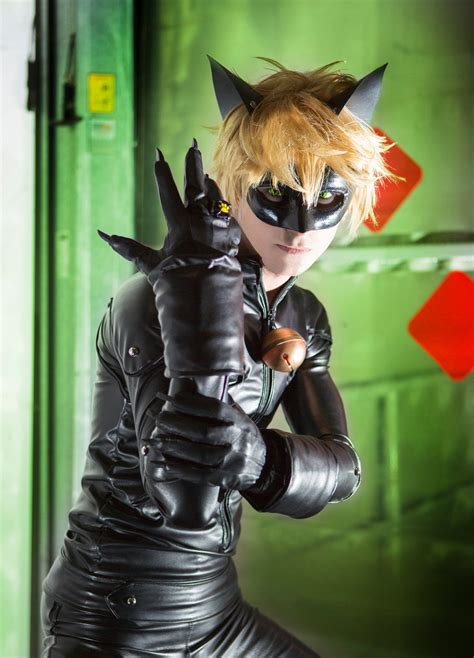 Pin By Dnizzy Funnygirl On Cosplay Miraculous Ladybug Chat Noir