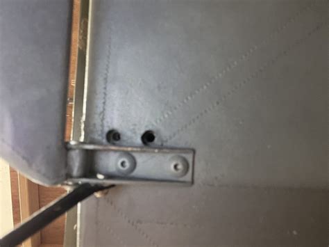 Strut Attachment The Cub Den