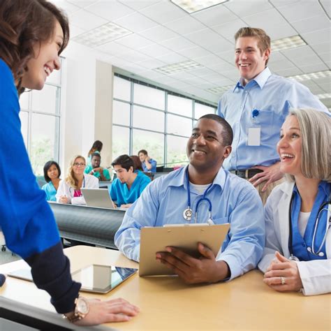 What To Look For In A Nursing School Amg School Of Nursing