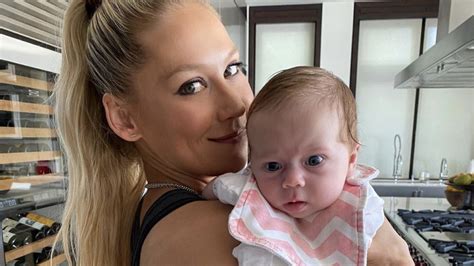 What Anna Kournikova Eats In A Day