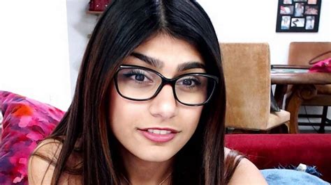 Mia Khalifa New Lifestyle Zia Media Youtube