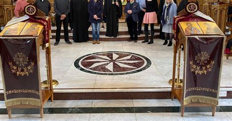 ΝΥΧΘΗΜΕΡΟΝ Ο Αρχιεπίσκοπος Θυατείρων με την Επιτροπή Ευαγγελισμού του Cte