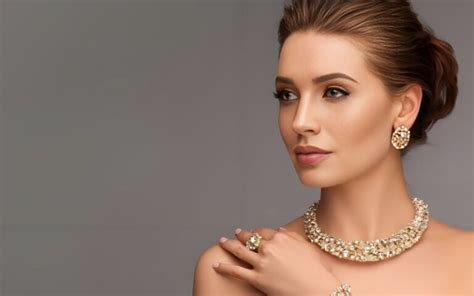 Top 2025 Jewelry Trends What To Know And Wear Now