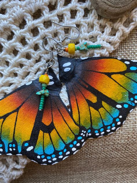 The Sunflower Wing Monarchmigrationshop For More Etsy