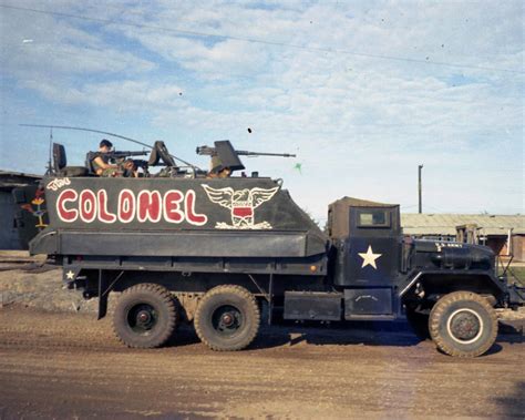 Les Gun Trucks Au Vietnam