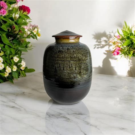 225 Cuin Handmade Cremation Urn For Adults Large Size Holds