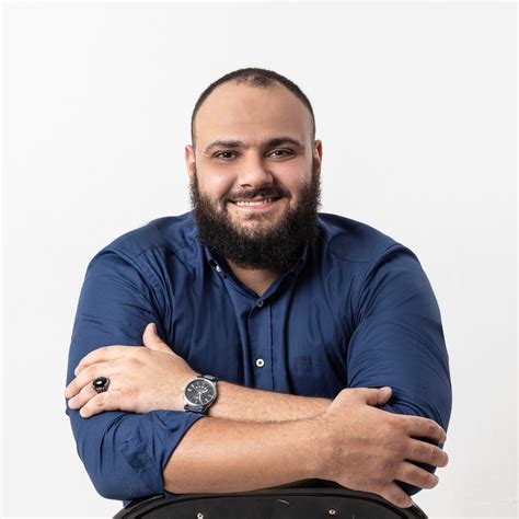 Kareem Hussien مطلوب للعمل في شركة Fulfly عمال مخازن Facebook