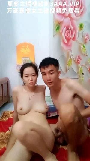 Watch 良家小夫妻露脸深夜埋头骨干啪啪给狼友看，吃奶玩逼舔弄大鸡巴，让大哥揉着骚奶子各种抽插，小嫂子还害羞呢 中国 国产 直播 Porn Spankbang