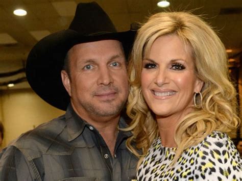 Garth Brooks And Trisha Yearwood Wedding Photos
