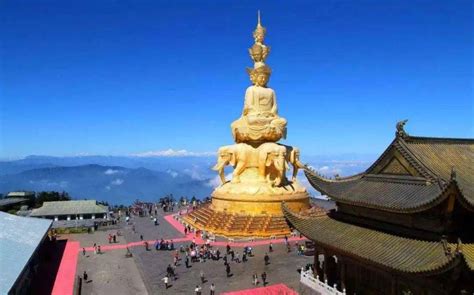 理塘丁真，学习累了，记得来峨眉赏风景、看云海、看日出、吃烟熏鸭，喝峨眉雪 搜狐大视野 搜狐新闻
