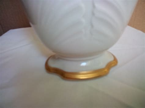 Lenox Cabbage Leaf Vase 6 Beautiful Ivory Fan Shaped Lettuce Leaf Mint